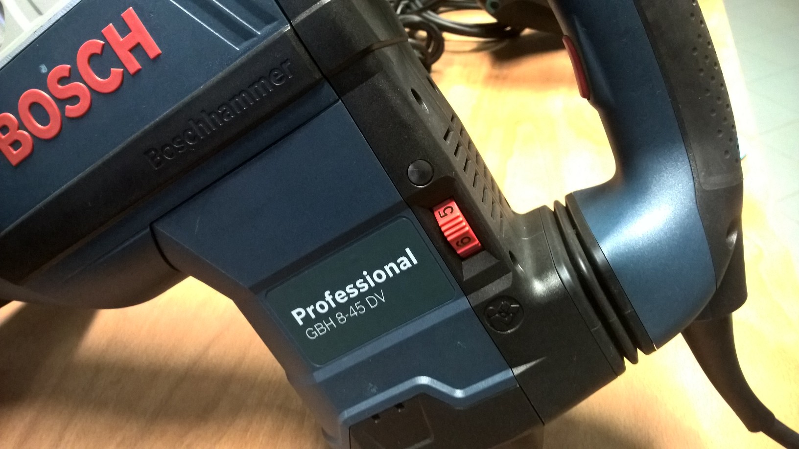 Hammer drill Bosch GBH 8-45 DV sds-max